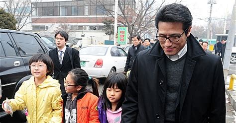 손잡고 걸어요