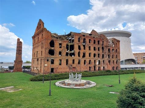 Когда был построен дом павлова 90 фото