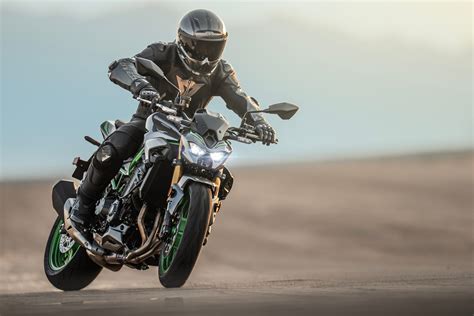 Todos Los Detalles De La Nueva Kawasaki Z900 2025 Canariasenmoto