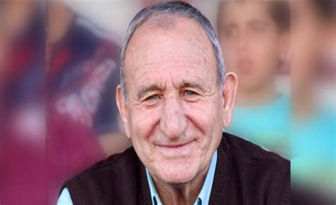 Cumhuriyet Döneminin Ilk Edeb Kitaplarından Biri Eşref Saat Dünya Bizim Kültür Portalı