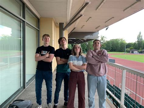 Alice Oseman Updates AliceOseman Twitter It Cast Actors Donovan