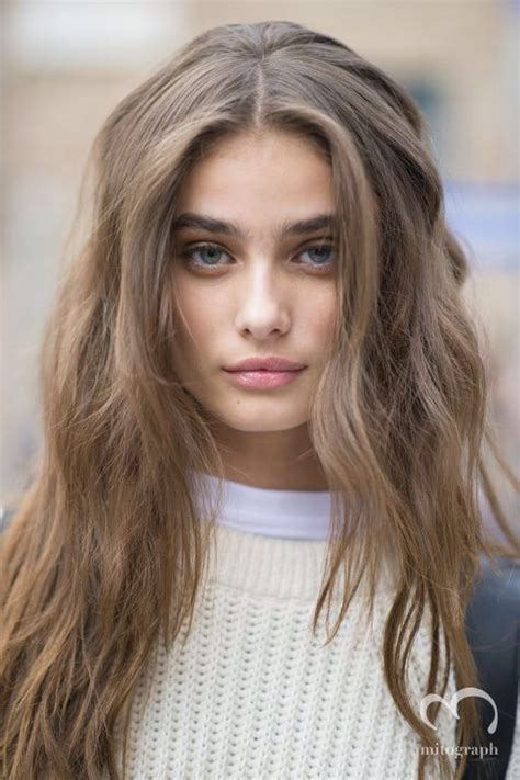 Taylor Hill Hair Styles Light Brown Hair Long Hair Styles