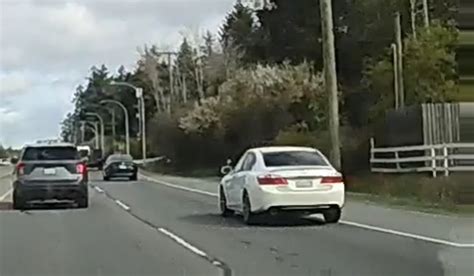 I Ve Seen People Yield At A Merge Before But Never The Opposite R