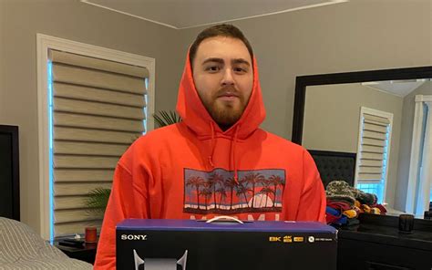 Who Is LosPollosTV Kick Streamer S Career Explored Deltia S Gaming