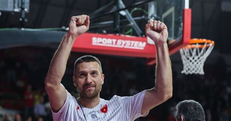 Basket Varese Ufficiale Il Divorzio Con Giancarlo Ferrero Il