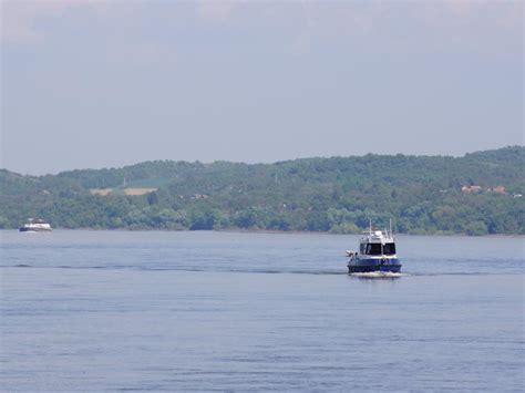 Спад в нивото на река Дунав критични участъци край Свищов Русе и Силистра България Vesti Bg
