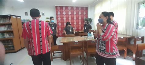 Kunjungan Tim Perpustakaan Smp Widya Wacana 1 Surakarta Pelita