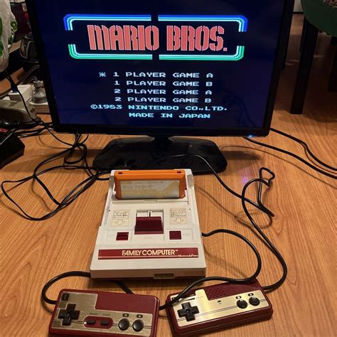 Genuine Nintendo Famicom Console W Av Composite And Usb Power Retro Unit
