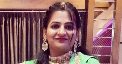 Kbc के फास्टेस्ट फिंगर फर्स्ट तक पहुंची जयपुर की स्नेहा चौहान कैसा रहा अब तक का सफर जानें पूरी