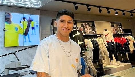 Luis Iberico Deja El Fbc Melgar De Arequipa Para Jugar En El Riga Fc De