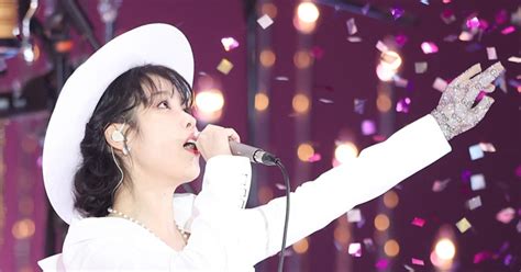[포토] 화사한 아이유