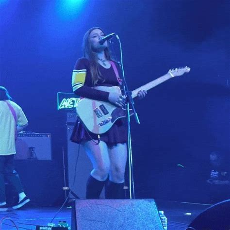 Rhian Teasdale Wet Leg Wet Alternative Music Legs