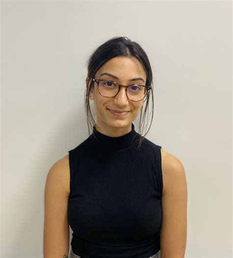 Dr Nirali Parikh Podiatrist Healthshare