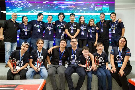 El Grupo Idt Potencia La Educación Del País Con La Exitosa Expo