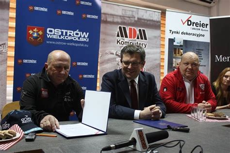 Ostrów Marek Cieślak trenerem a Rune Holta podpisał z ŻKS Ostrovia list intencyjny Ostrów