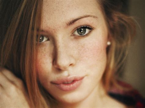 Hintergrundbilder Gesicht Frau Modell Porträt Lange Haare Blick