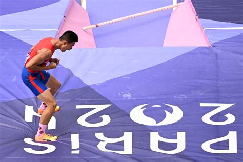 EJ Obiena Sorry For Making Filipinos Nervous After Slow Start