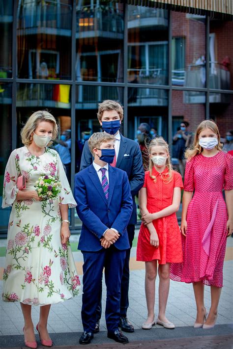 Eleonore Del Belgio La Giovanissima Principessa Con Leleganza Nel