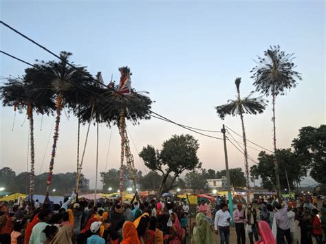 सतपुड़ा में किसानी से जुड़ा है मड़ई मेला In Hindi Vikalp Sangam