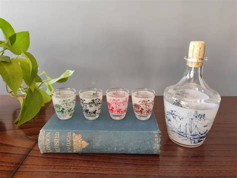 French Decanter And 4 Shot Glasses Verrerie Cristallerie Darques