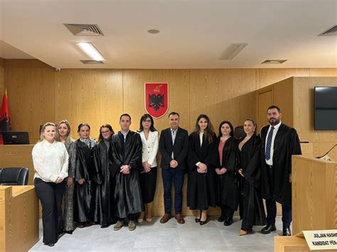 Gjyqi Ii Të Imitues Penal Falenderim Për Mentorin Gjyqtarin Z