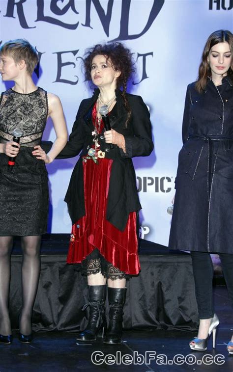 جانی دپ و آلیس در سرزمین عجایب در بین هواداران جدیدترین عکس ها و