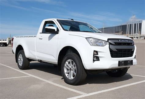 Ls Joins Base And L In Expanded Isuzu D Max Single Cab Range