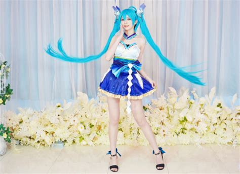Tiết lộ danh tính thần tượng Hatsune Miku có hàng triệu người hâm mộ