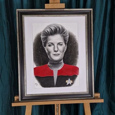 Jelowe Art 👩🏼‍🎨 On Twitter Captainjaneway Progress Photos Each