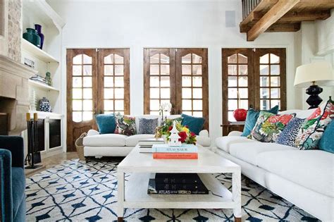 How To Blend Modern And Traditional Furniture Styles Cozyhometips