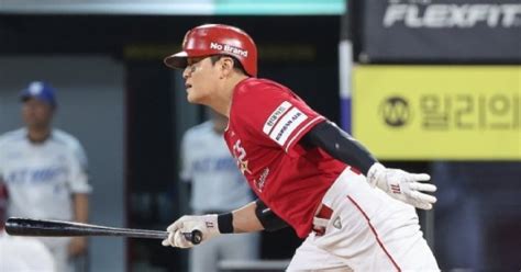 지구상에서 가장 오랫동안 프로로 뛴 선수 중 한 명을 잃었다 미국 매체 추신수 공식 은퇴 Mlb 통산 한국 선수 최다