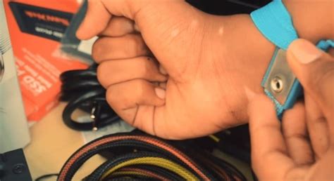 How To Use Anti Static Wrist Strap Laptop Step By Step