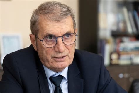 Хинков Няма да има грипна епидемия в София вълната се пречупва