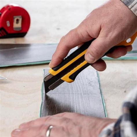 Olfa XH 1 Fiberglass Reinforced Ratchet Lock Utility Knife BC