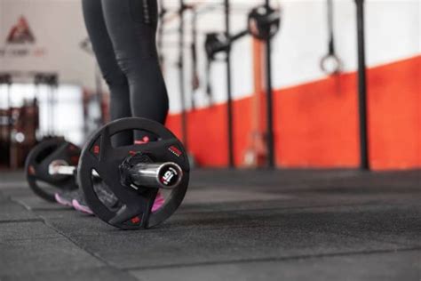 Cómo Llevar A Cabo El Peso Muerto Sumo En Crossfit Blog Fitfiu Fitness