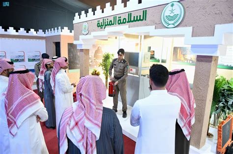 جهاز روبوت إطفاء بقاذف مياه للمواقع الخطرة صحيفة مكة