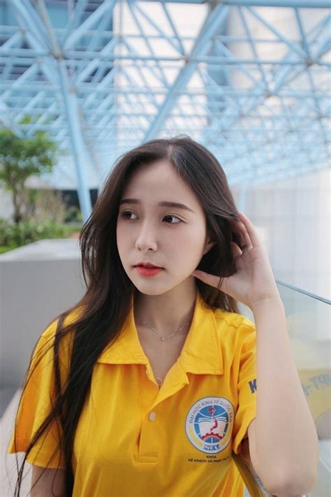 Hot Girl đồng Phục Trường Neu Gây điêu đứng Vì Răng Khểnh