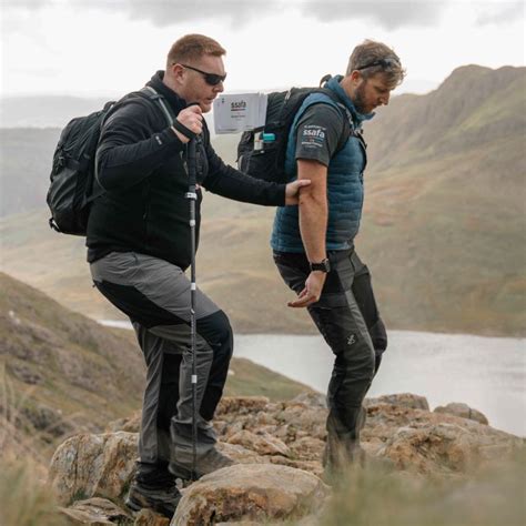 Jodie Roxby Assoc Cipd On Linkedin Blind Veteran Ascends First