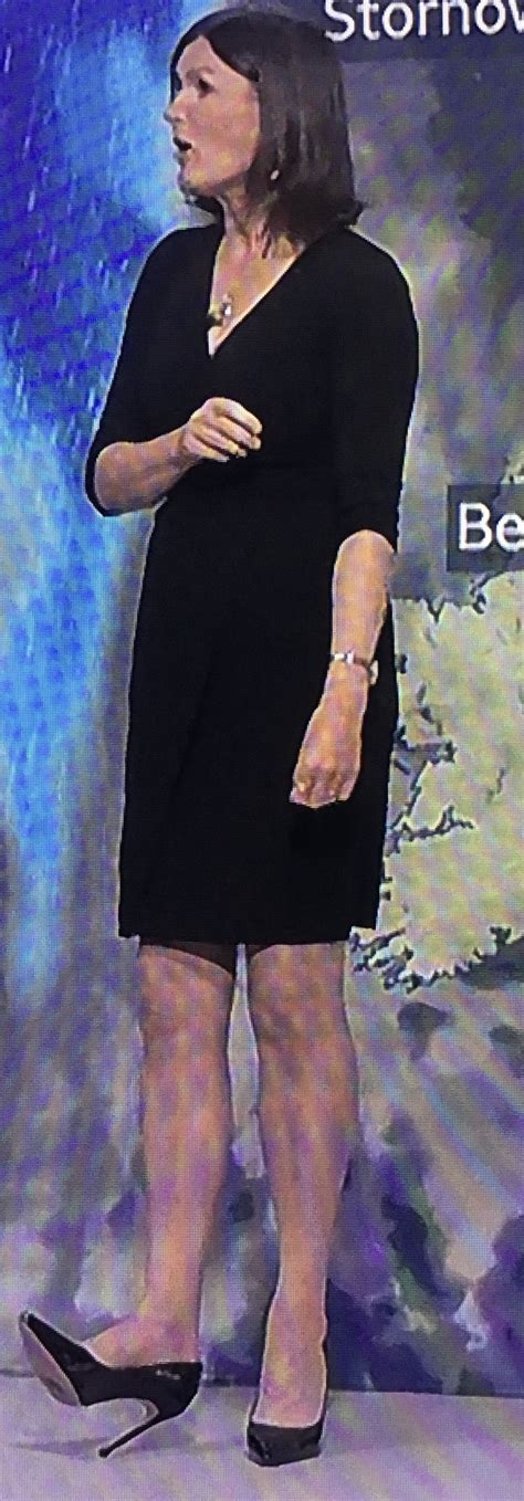Hellen Willet Presenting The Weather On Bbc1 This Evening Stockings