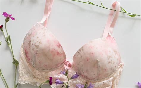 Як дізнатись свій розмір бюстгальтера читайте в блозі Intimo про нижню білизну та купальники