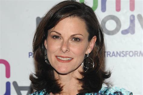 Facebook Hires Campbell Brown For News Role Wsj