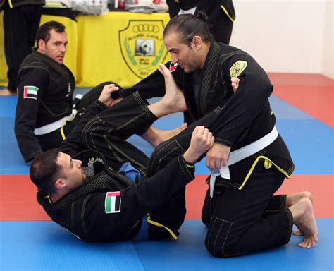 نادي الوصل الإماراتي جانب من تكريم المدربين و لاعبي ولاعبات