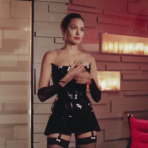 Angelina Jolie Black Dress Mr And Mrs Smith