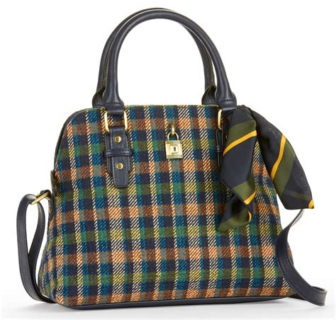 20 Bags You Can Get At Walmart That You'll Actually Want To Carry