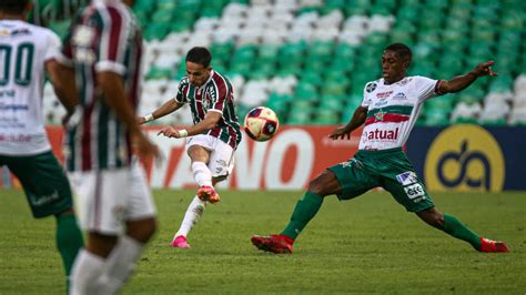 Zagueiro Nino Destaca Evolução Do Fluminense Na Temporada Gazeta