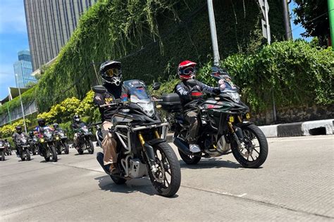 Foto Ribuan Bikers Jakarta Tangerang Siap Meriahkan Honda Bikers Day 2024