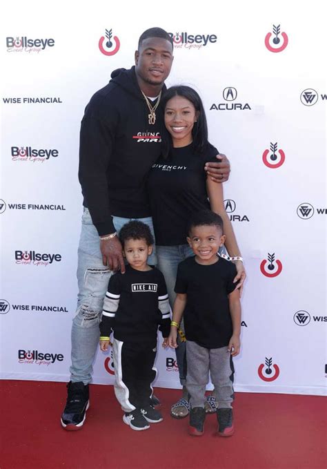 Jonnu Smith Girlfriend Nfl Stats College Net Worth Contracts Tuko