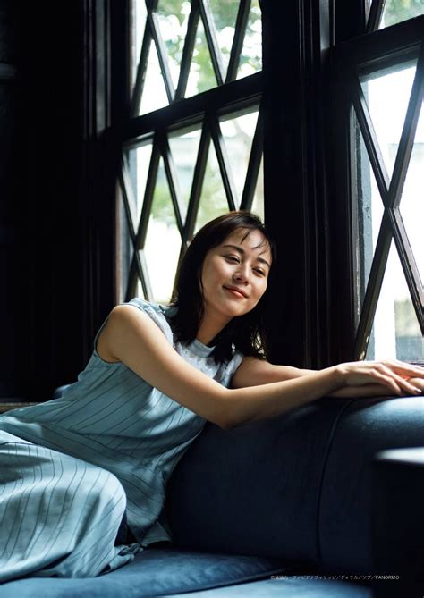 higa manami 比嘉愛未 shukan bunshun 2023 01 26 週刊文春 2023年1月26日号 idol