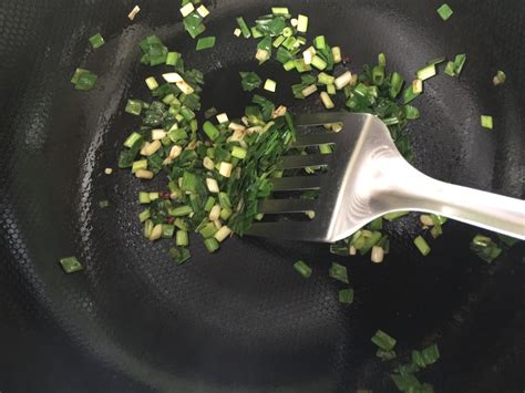 山西葱醋浇头（面食臊子）的做法【图解】山西葱醋浇头（面食臊子）怎么做如何做好吃山西葱醋浇头（面食臊子）家常做法大全紫小婷豆果美食