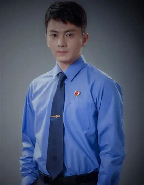 今晚首播！央视八套黄金档农村大剧来袭！阵容不错，这剧收视要爆